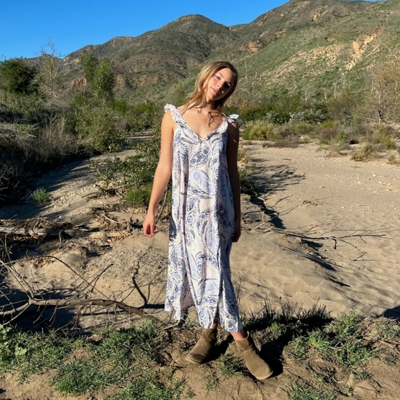 Tysa | Dresses | Tysa Blue And White Walk In The Garden Maxi Dress ...